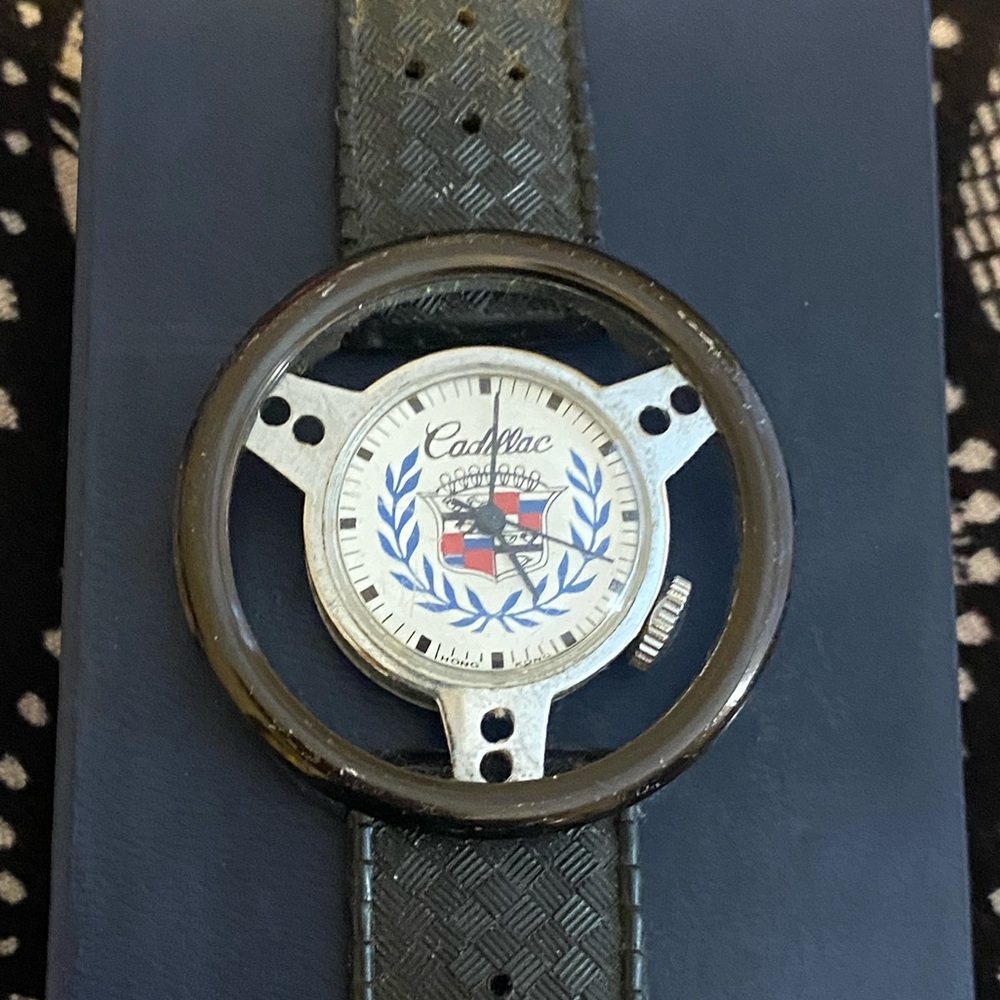 Vintage Cadillac Steering Wheel Wrist Watch With Orig… - Gem